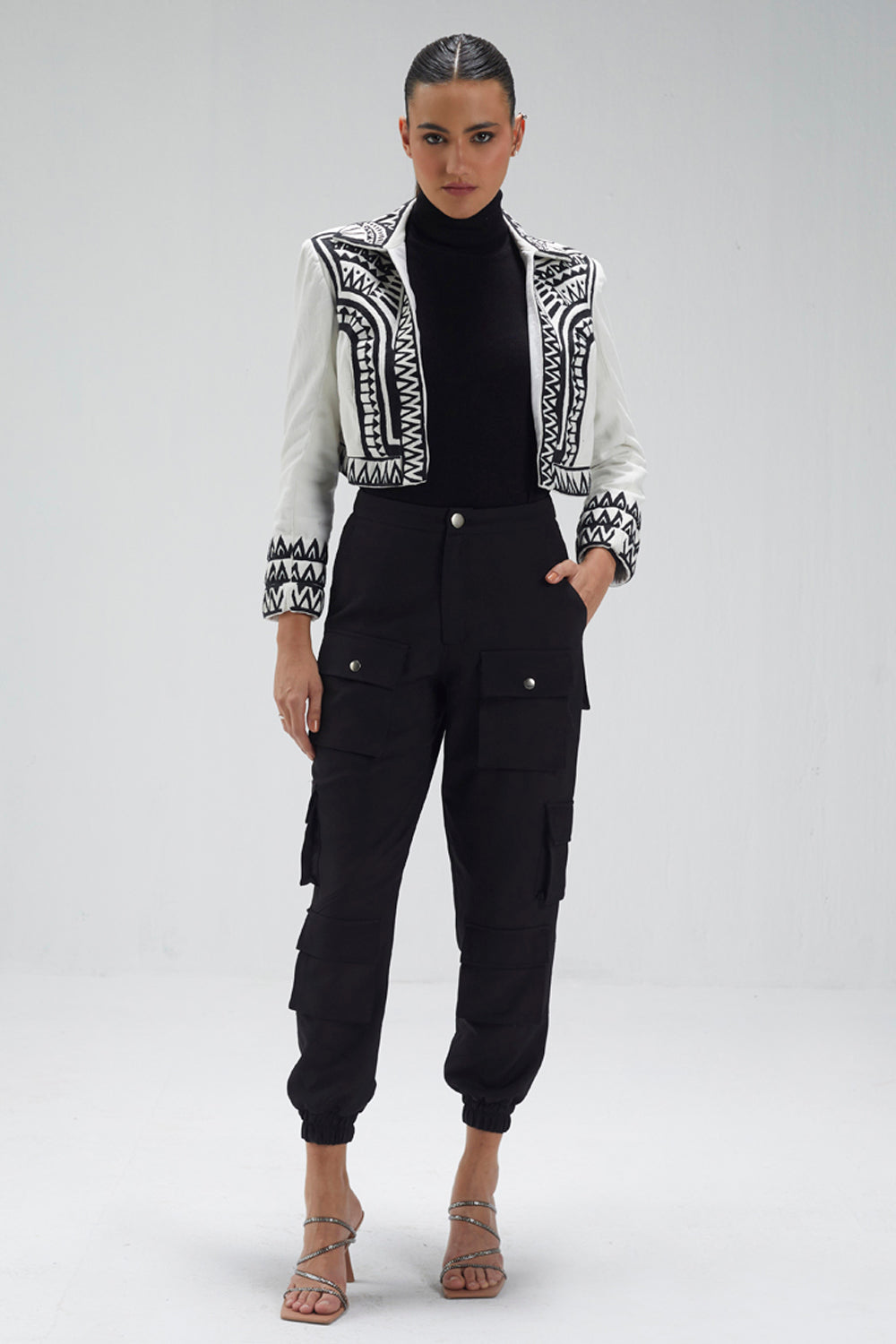 Black And White Crop Jacket – House Of Exotique